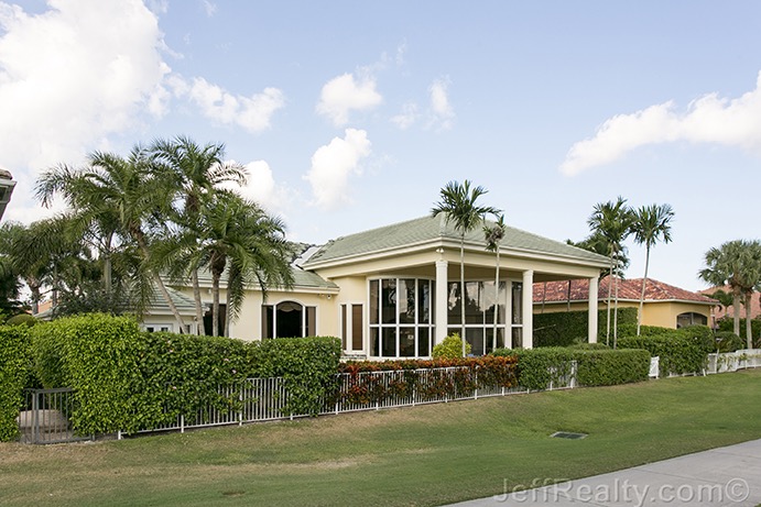 Ben Carson Home U.S. HUD Secretary Visits 3D Printed Home In Austin