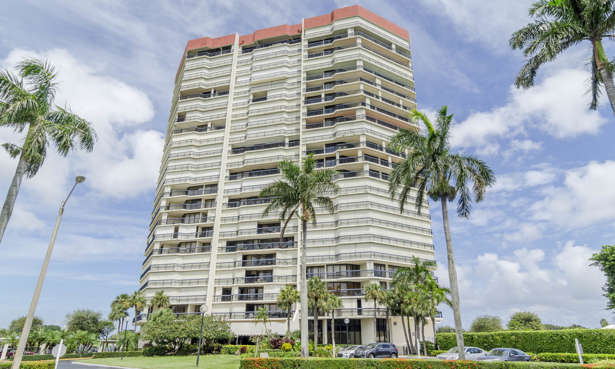 Consulate West Palm Beach 10 Homes for Sale | Echo Fine Properties