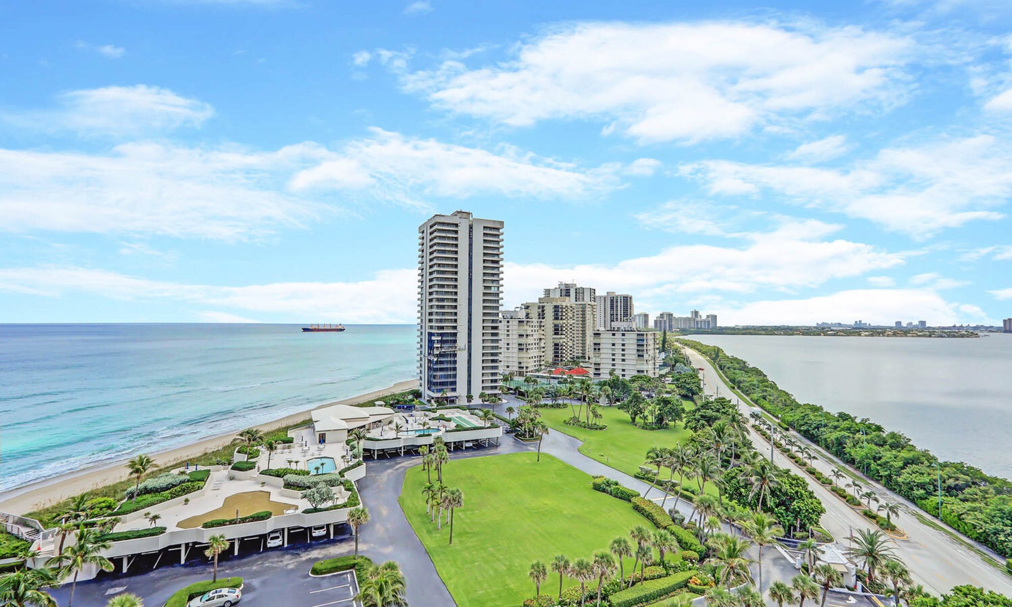 Water Glades Singer Island 18 Homes for Sale | Echo Fine Properties