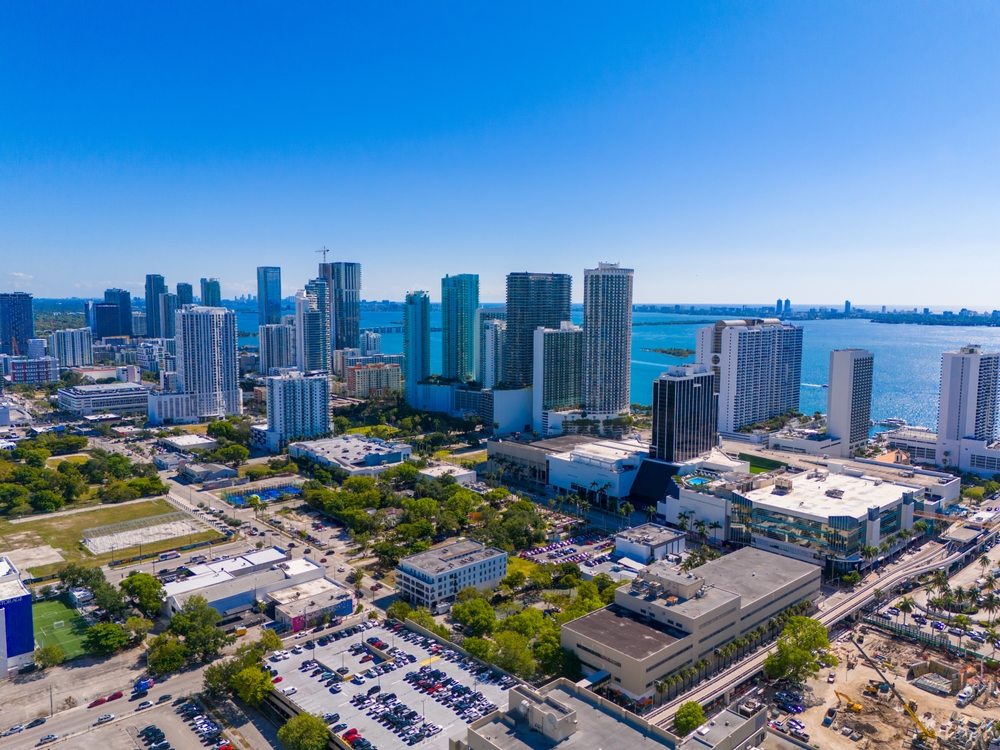 Paramount Bay: Luxury Bayfront Living in Edgewater, Miami