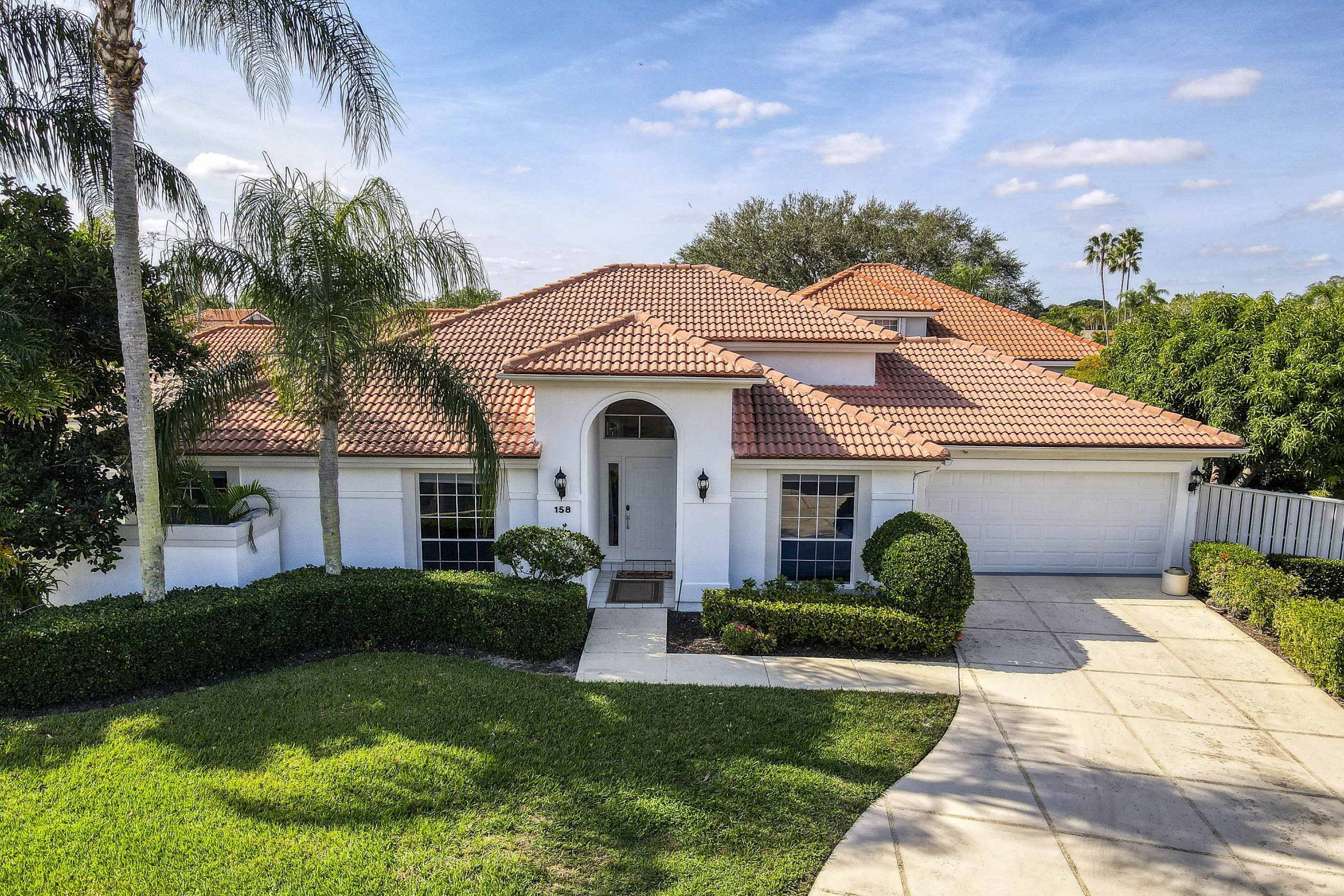 Just Listed | 158 Eagleton Court - Echo Fine Properties